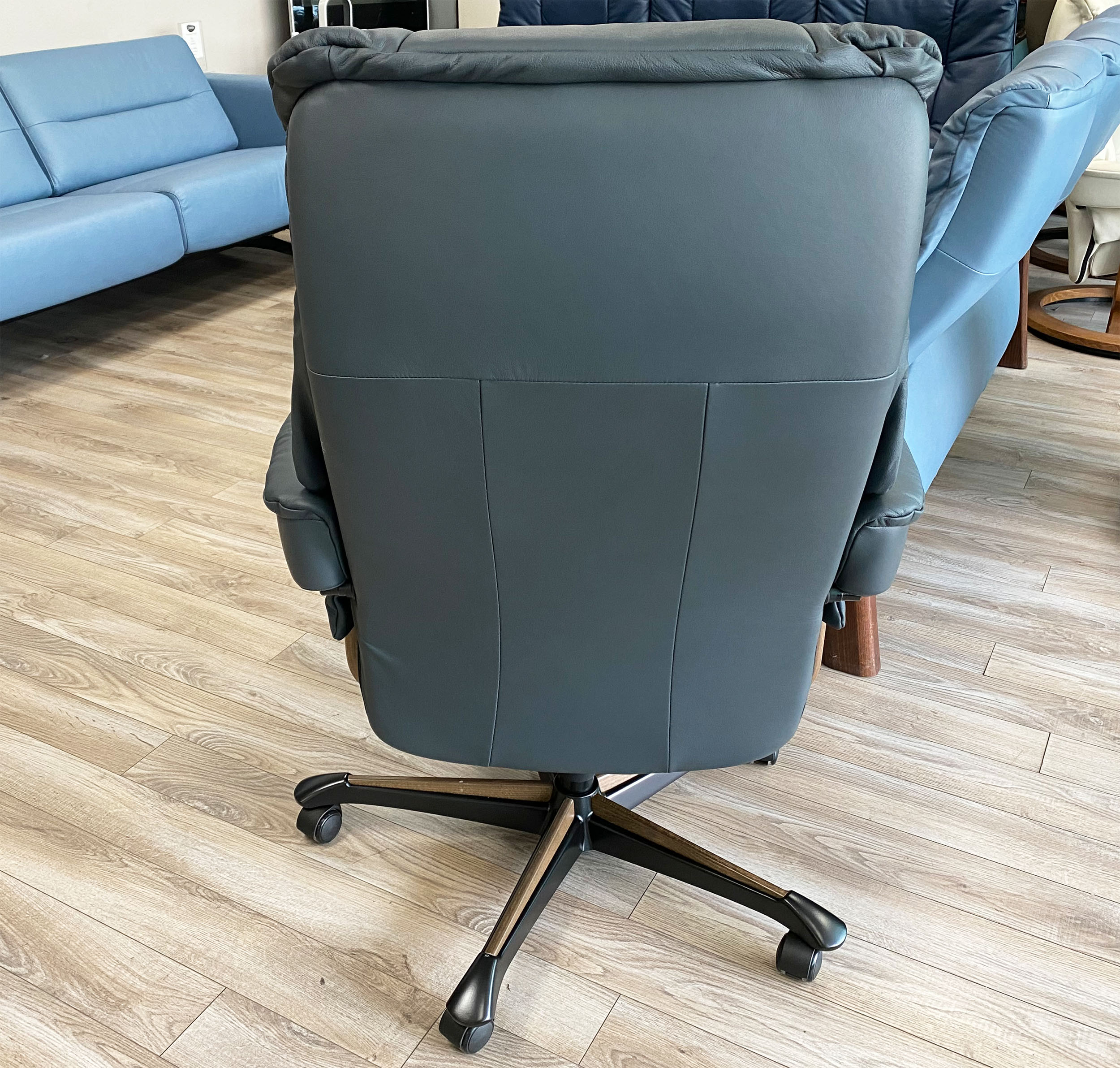 Stressless Mayfair Executive Office Desk Chair Paloma Shadow Blue ...